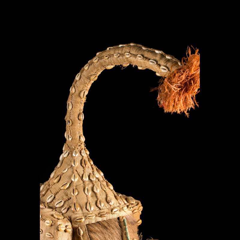 Mukyeem / Mukenda elephant mask - Kuba Ngeende - Congo - African Art ...