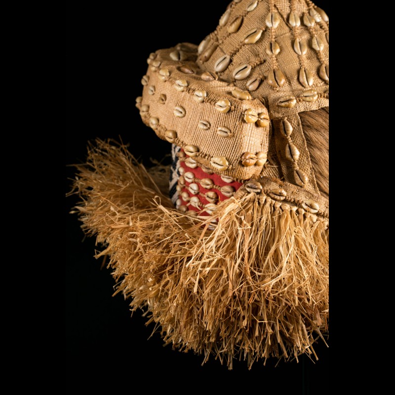 Mukyeem / Mukenda elephant mask - Kuba Ngeende - Congo - African Art ...