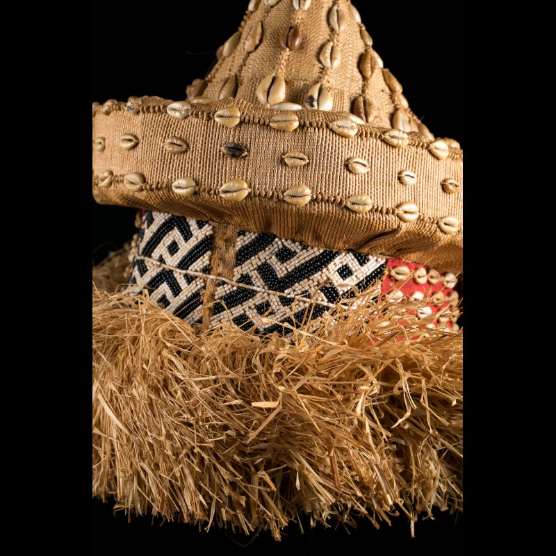 Mukyeem / Mukenda elephant mask - Kuba Ngeende - Congo - African Art ...