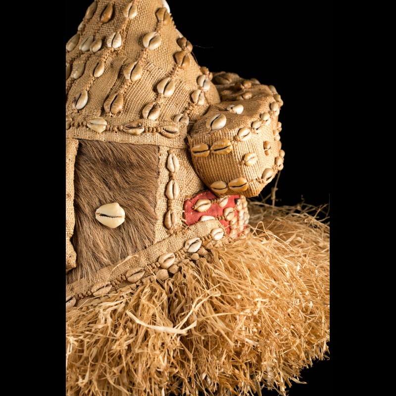 Mukyeem / Mukenda elephant mask - Kuba Ngeende - Congo - African Art ...