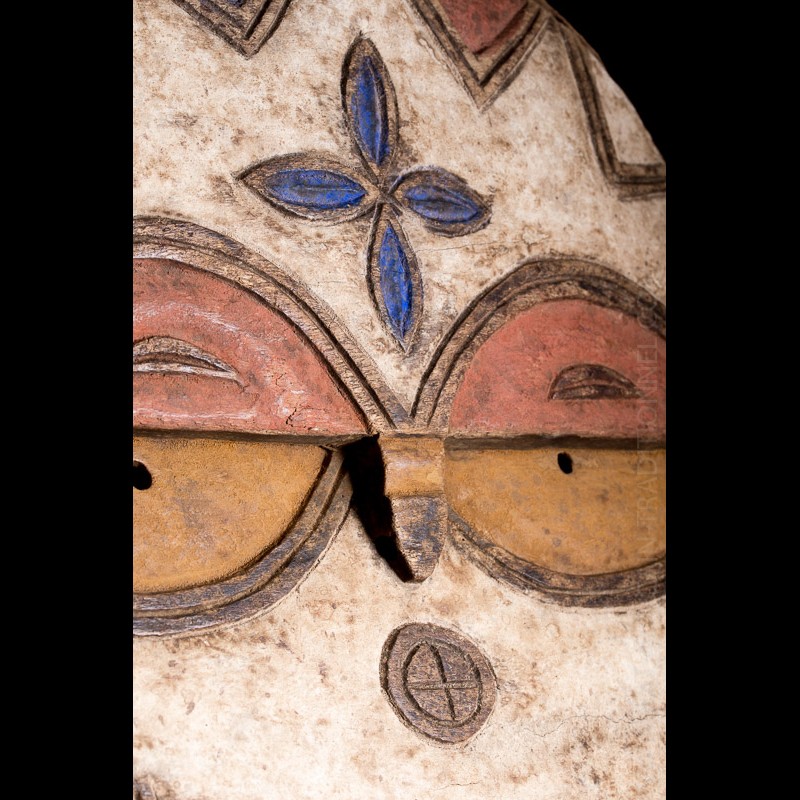 Kidumu mask Teke Congo - Authentic African Tribal Art Gallery Traditional