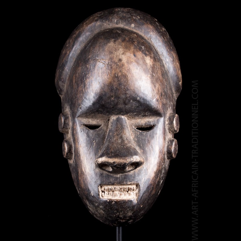 Sakwibuku mask Salampasu - Authentic African Tribal Art Gallery